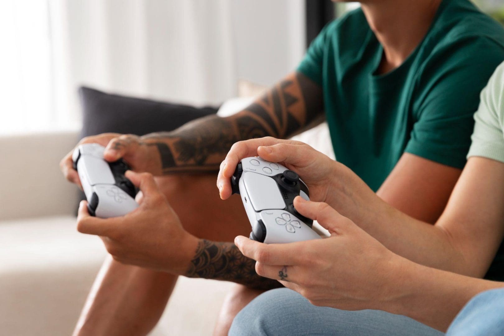The War of Console Titans: PS4 or Nintendo Switch? 4 Comparison ...